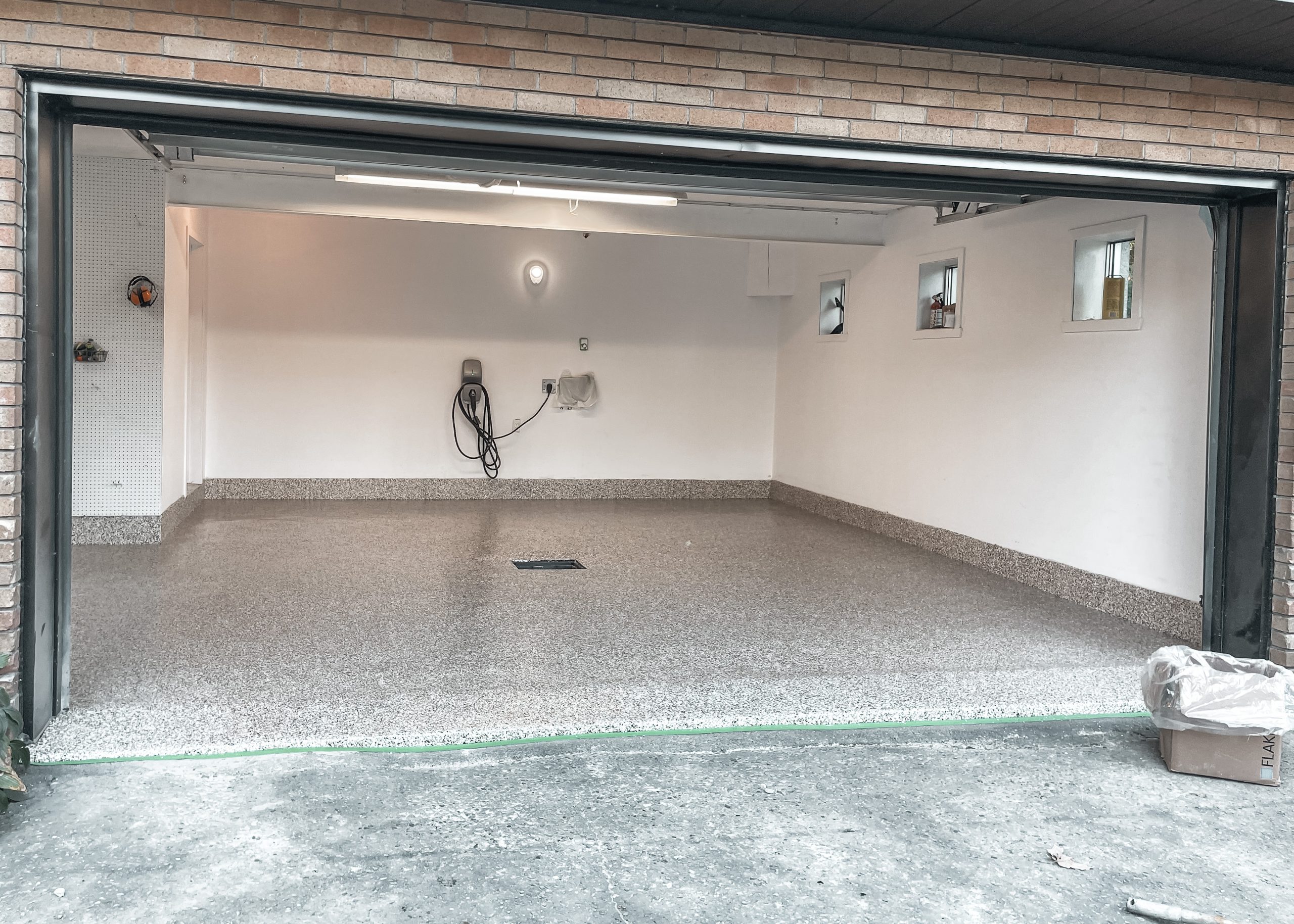 Revêtement de sol de garage : Pourquoi choisir le polyaspartique avec ...